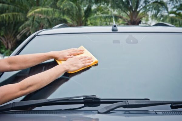 All you need to know about the types of windshield glass.