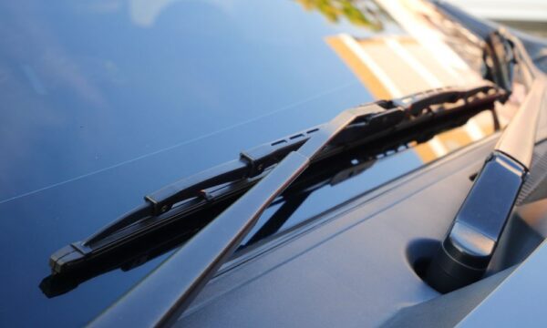 Heated windshield wipers: A Complete Guide | GlassFixit