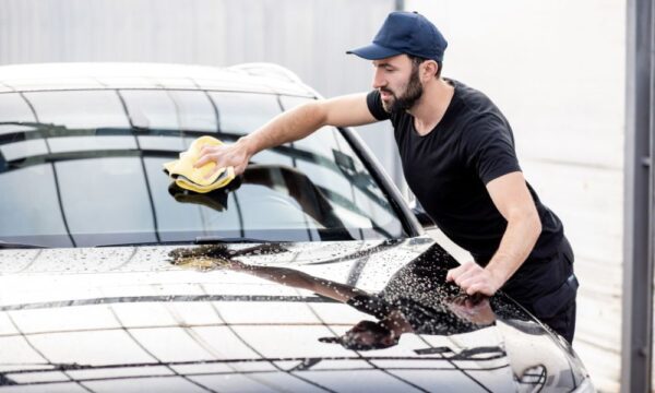 Can You Fix A Spider Crack In Your Windshield? | GlassFixit