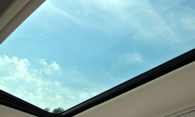 Where to fix a chipped windshield? | GlassFixit