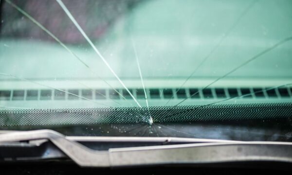 Understanding Windshield Cracks: GlassFixit